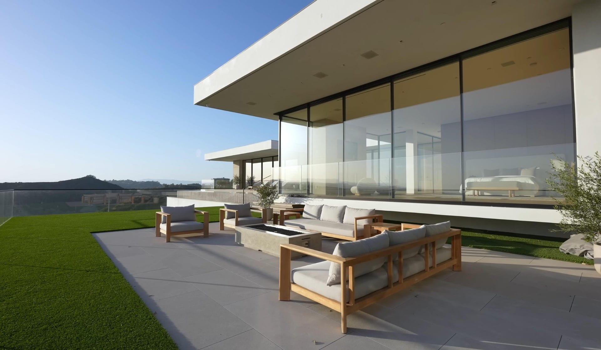 Jacksonville Homes with the Best Outdoor Living Setups (a...