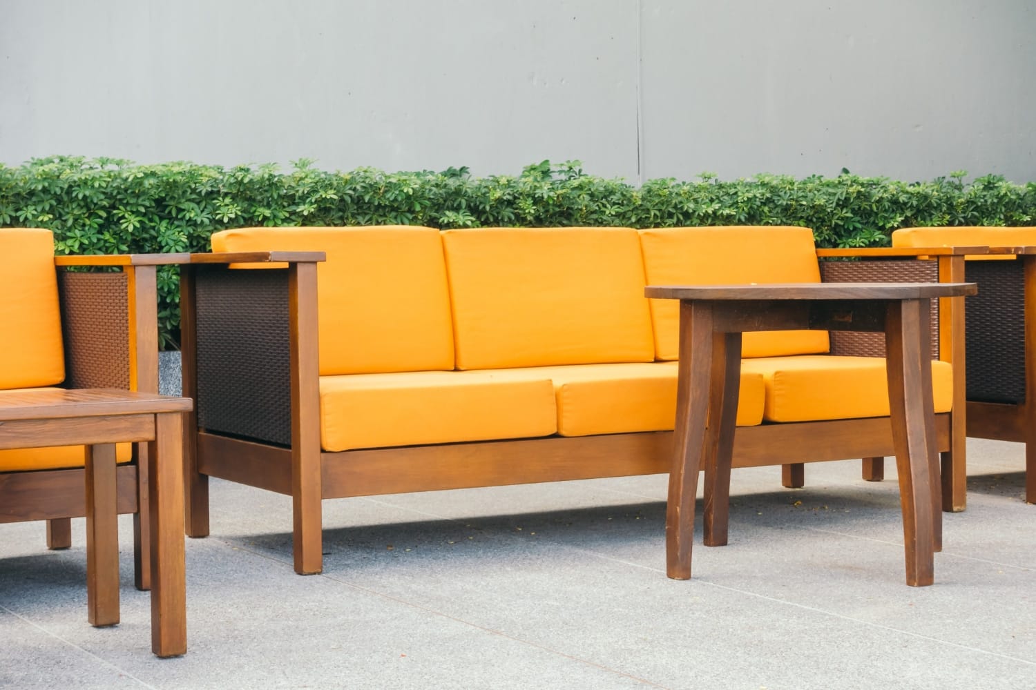 Solutions for Squeaky Patio Chairs